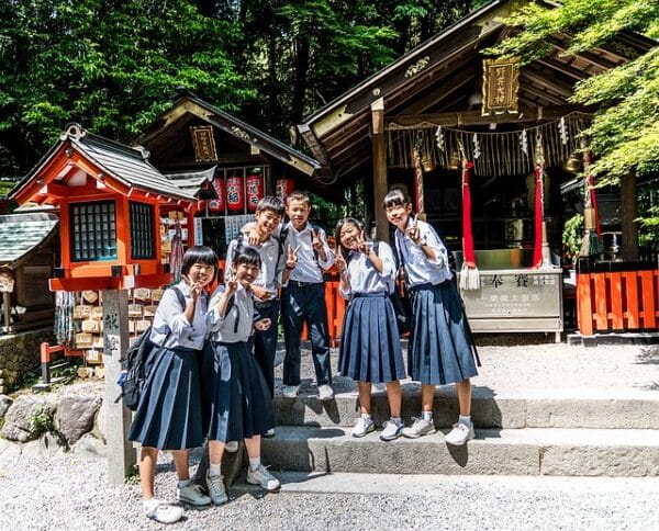 Honorific Titles in Japan: Why do Japanese Say San
