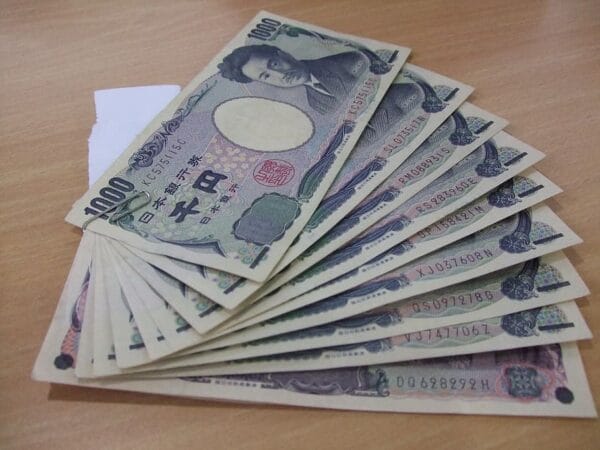 Best Way to Pay in Japan: The Complete Guide to Pay for Things in Japan