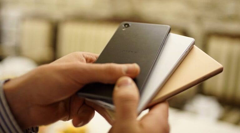 8 Top Japanese Mobile Phones